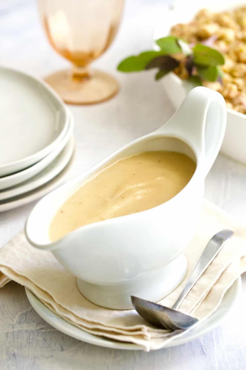 How To Make Gravy Without Drippings Chicken Turkey Or Beef how-to-make-gravy-without-drippings-chicken-turkey-or-beef