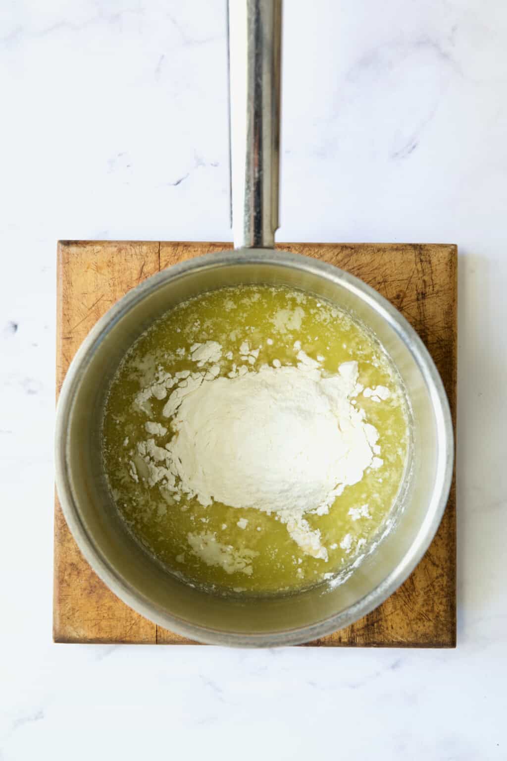 How to Make Gravy Without Drippings - Chicken, Turkey or Beef!