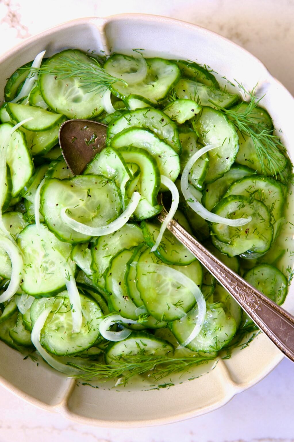 Delicious and Refreshing Cucumber Onion Salad Recipe