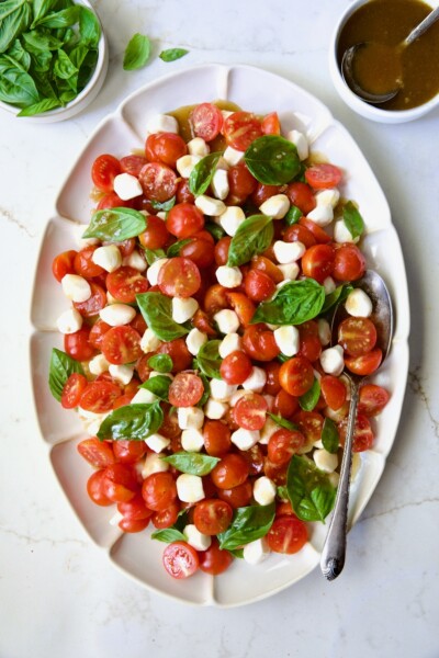 Fresh and Flavorful Caprese Salad with Cherry Tomatoes