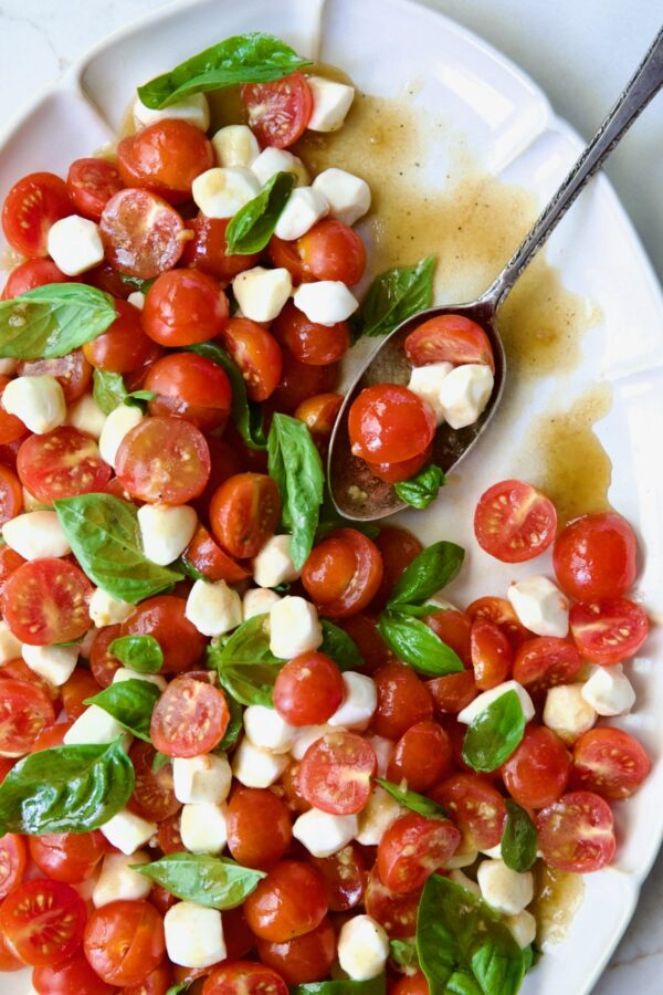 Fresh and Flavorful Caprese Salad with Cherry Tomatoes