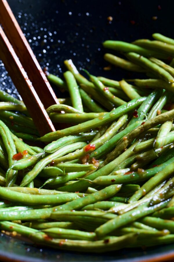 Delicious Thai Green Beans: Sweet and Spicy Side Dish