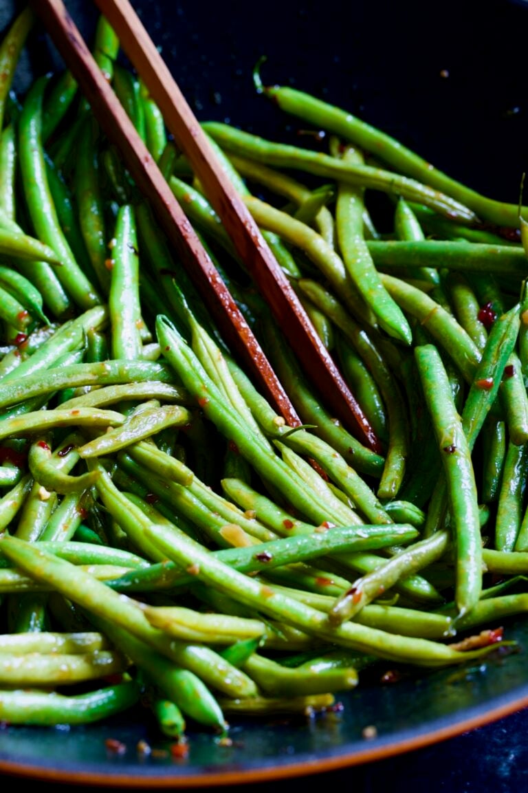 Delicious Thai Green Beans: Sweet and Spicy Side Dish