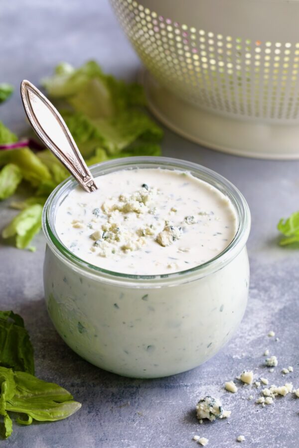 Delicious Homemade Blue Cheese Dressing Recipe