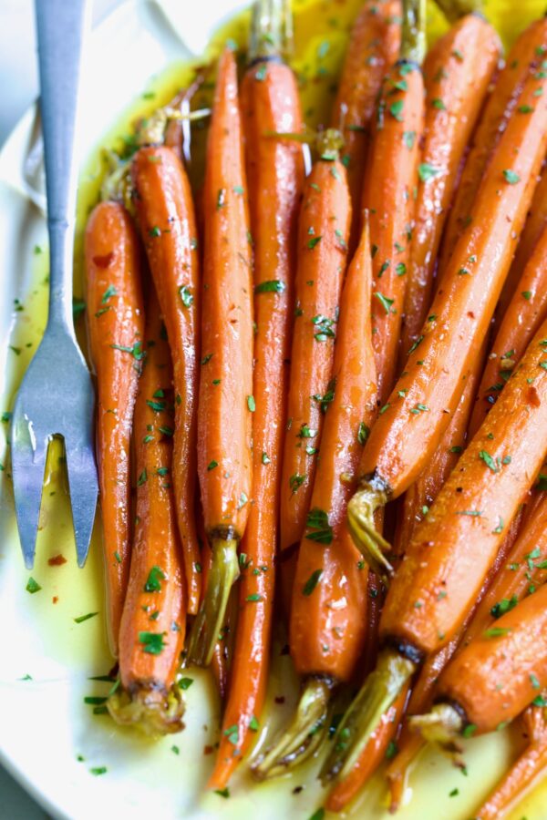 Delicious Hot Honey Carrots: Effortless and Elegant