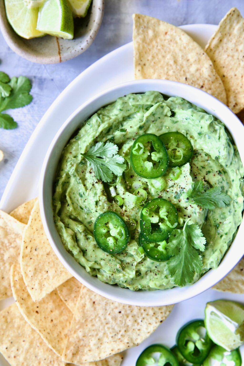 Spicy Guacamole Recipe: Quick and Easy (No Tomatoes)