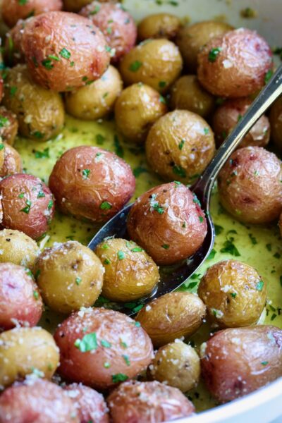 Roasted Mini Potatoes: Simple and Delicious Recipe Idea