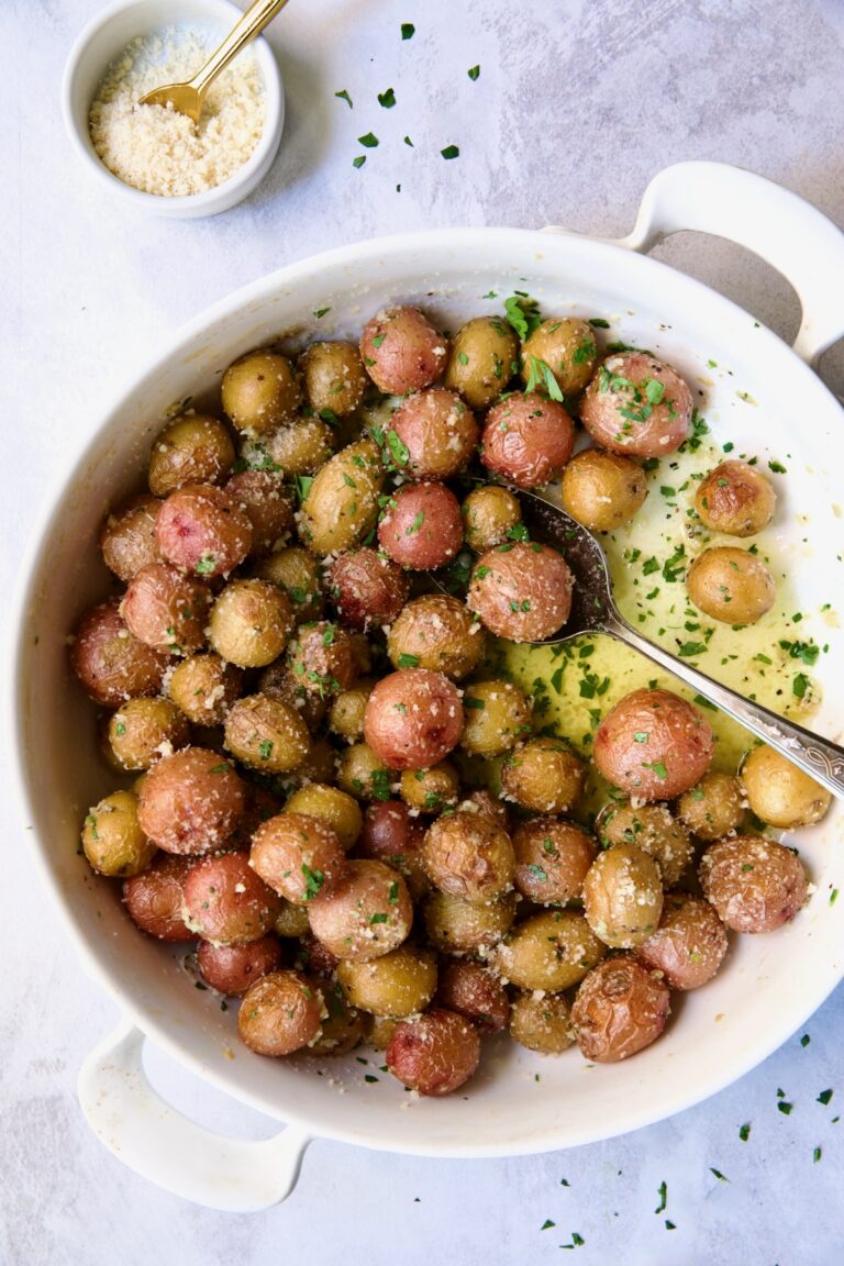 Roasted Mini Potatoes: Simple and Delicious Recipe Idea